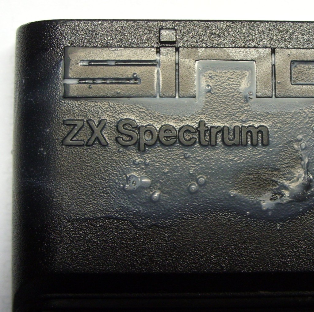 Restoring the white ZX Spectrum logo @ Retroleum