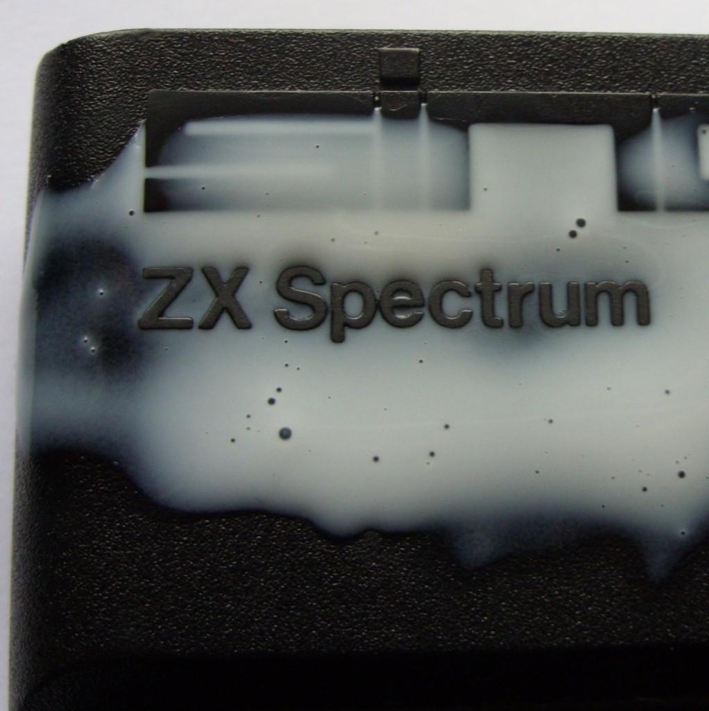 Restoring the white ZX Spectrum logo @ Retroleum